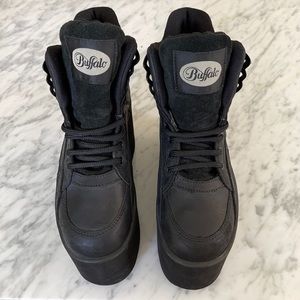 Buffalo London | Shoes | Buffalo London Rising Towers High Black ...